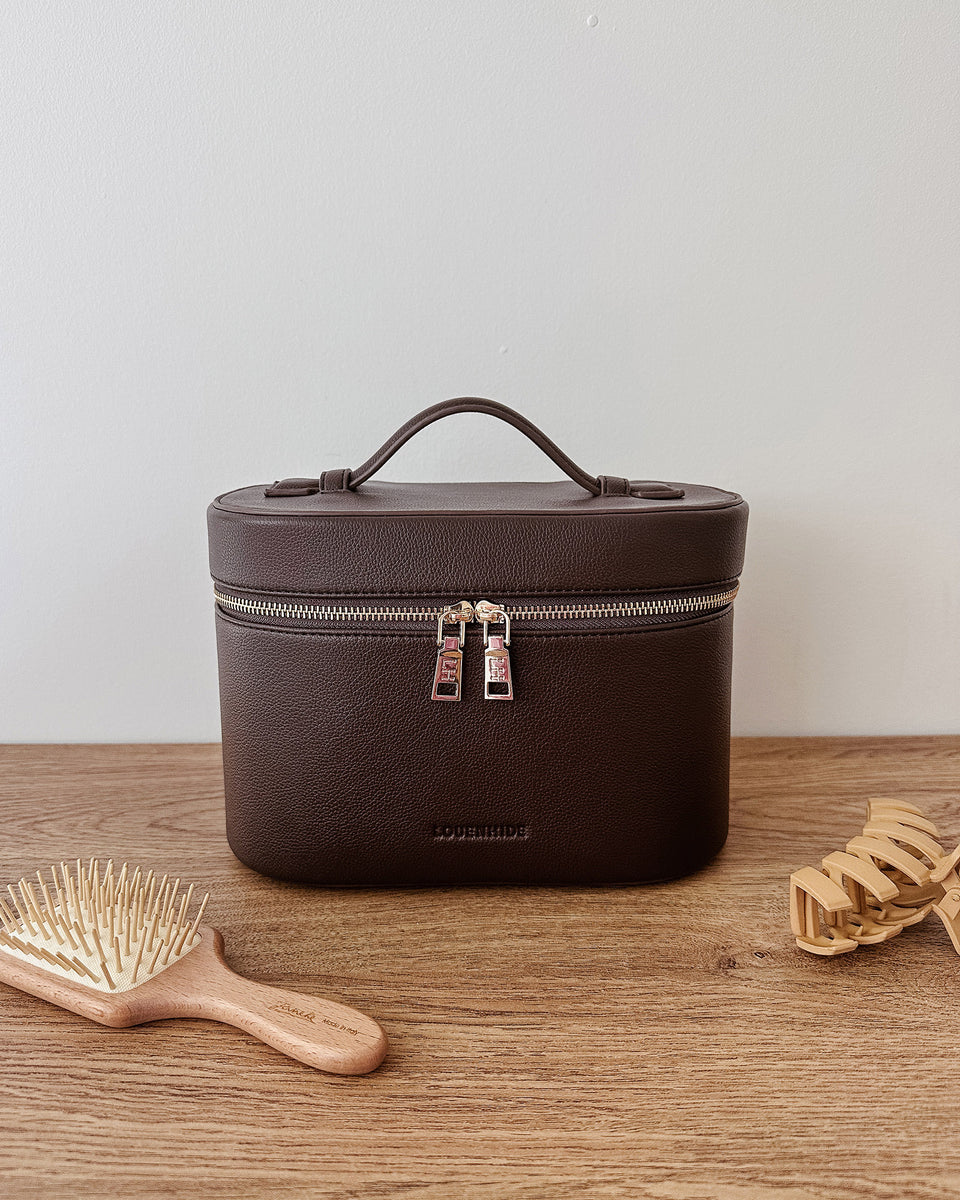 Buy The Juliette Vanity Case - Chocolate Online – Louenhide