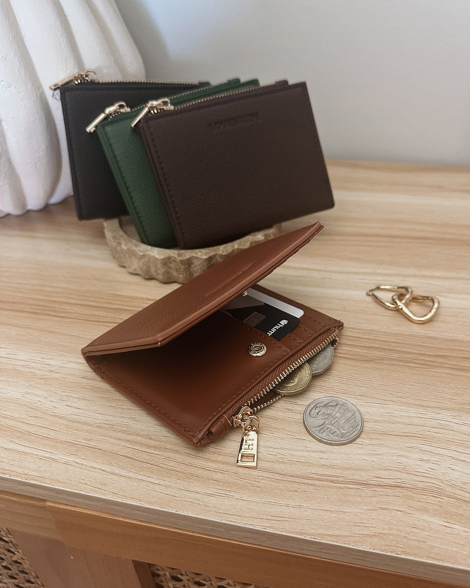 Buy The Lily Wallet - Black Online – Louenhide