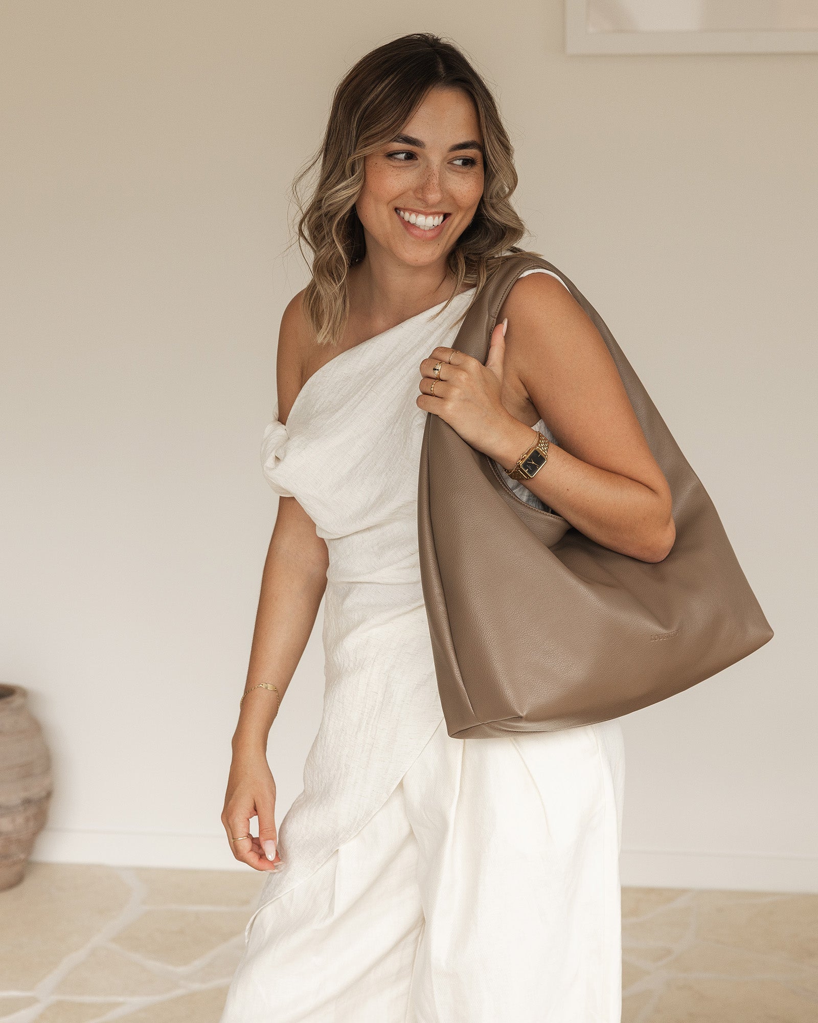 Buy The Monaco Shoulder Bag Online – Louenhide